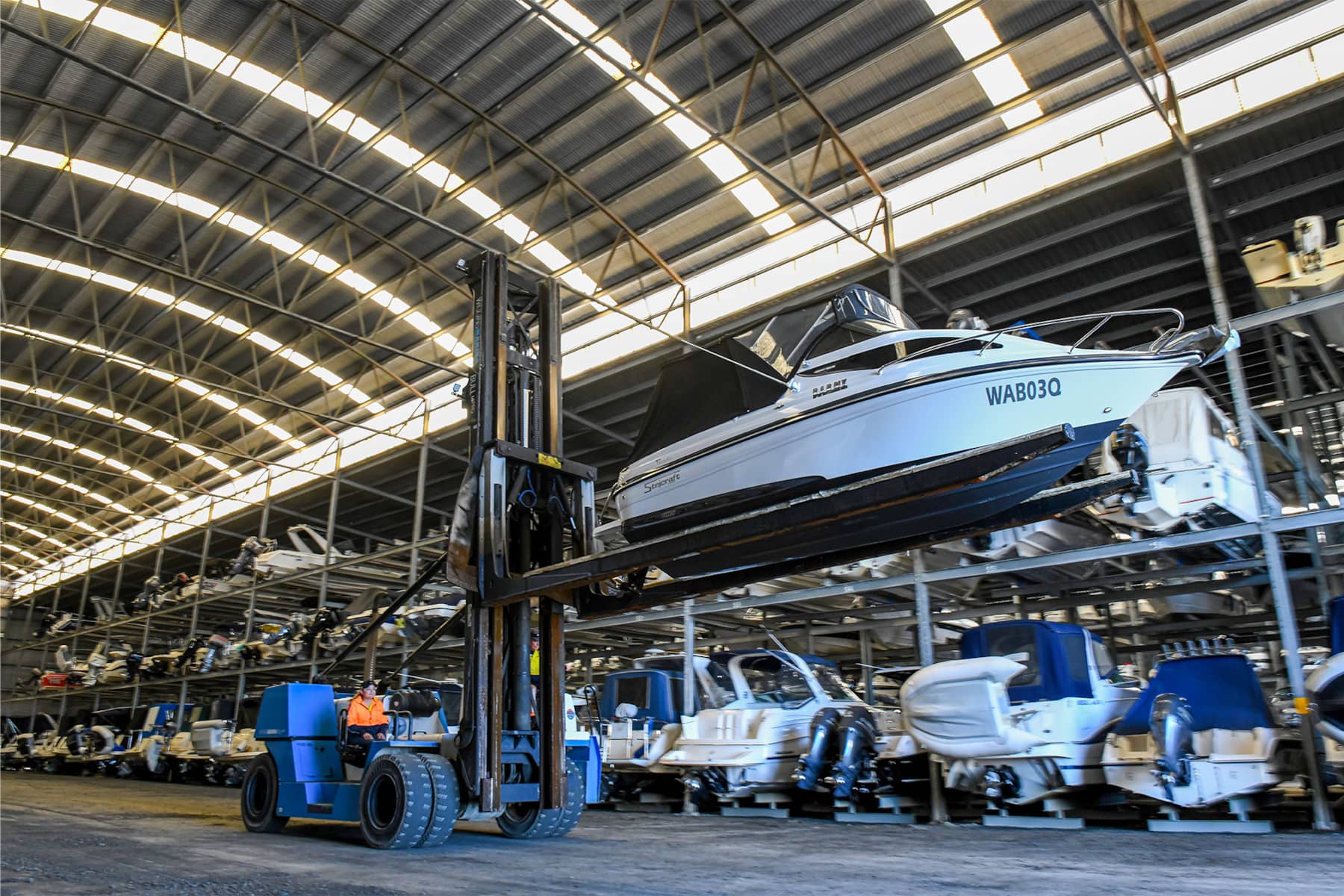 Horizon Shores Marina & Shipyard, Australia - location, yacht rentals ...