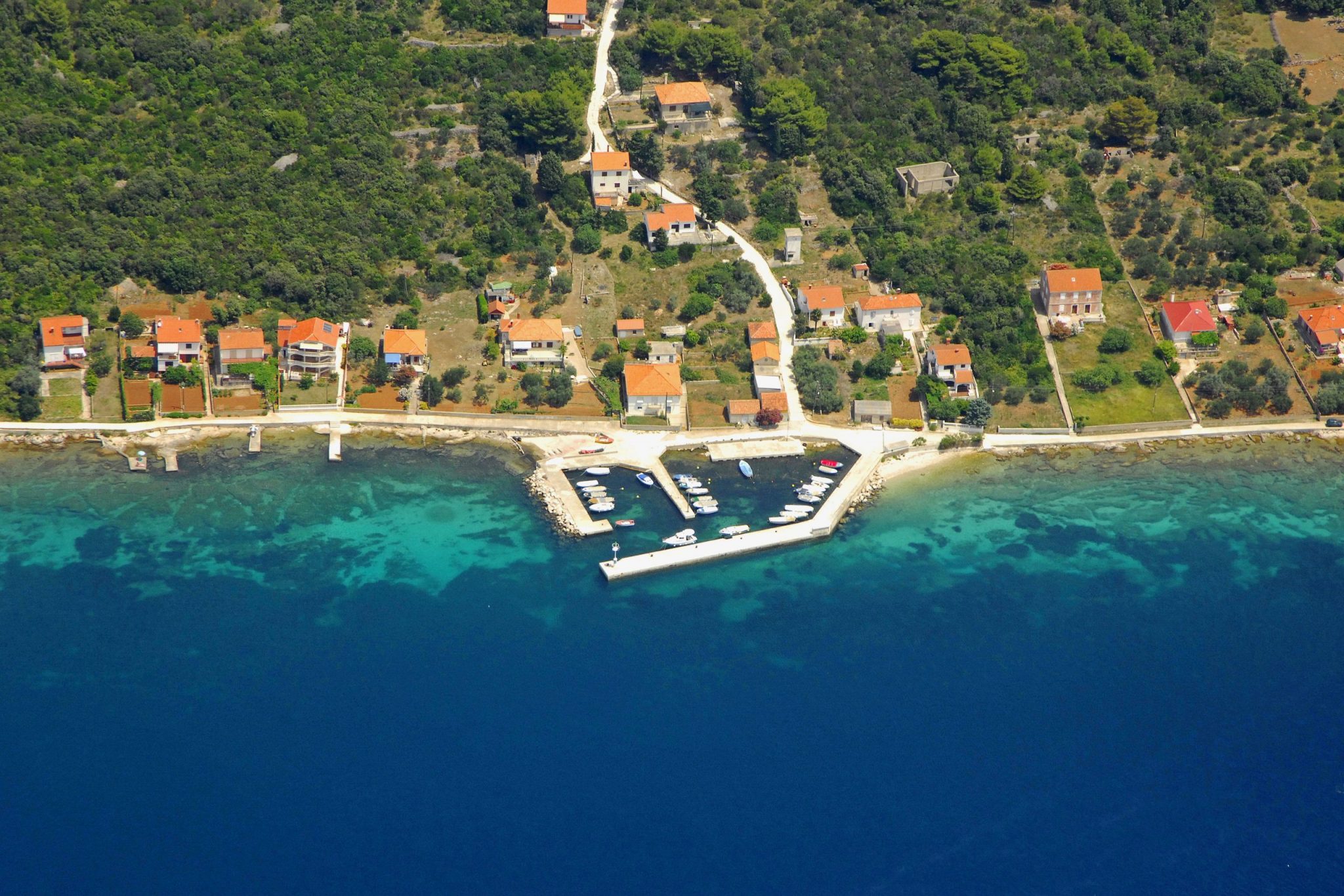 Marina Veli Rat, Croatia - location, yacht rentals, nearest airport ...