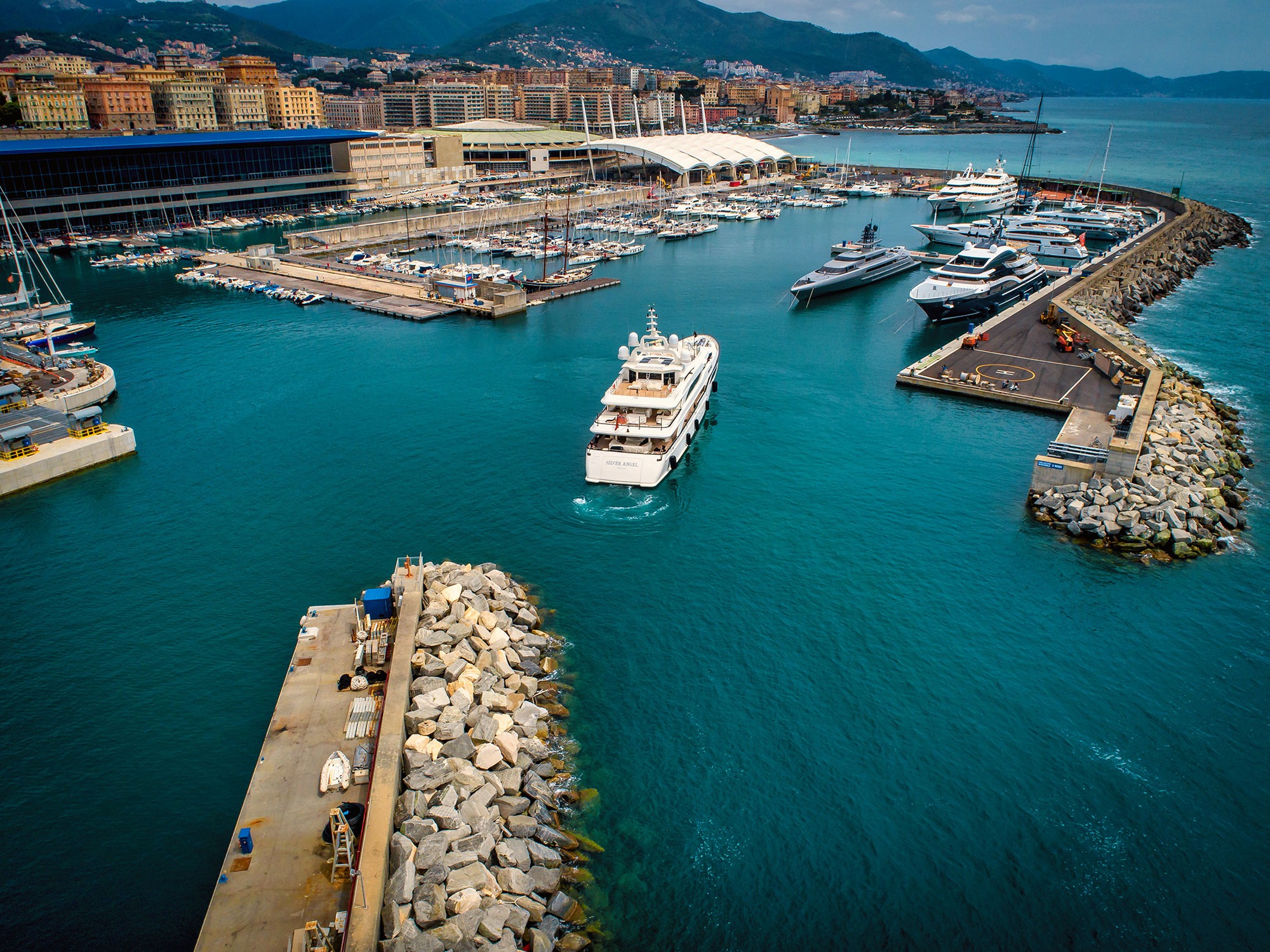 WATERFRONT MARINA, Italy - location, yacht rentals, nearest airport ...